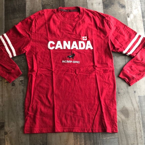 Classique Canada | Shirts | Classic Canada Long Sleeve Embroidered ...